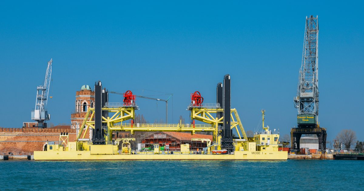 First Successful Use of MOSE Flood Barrier System Takes Place in Venice ...
