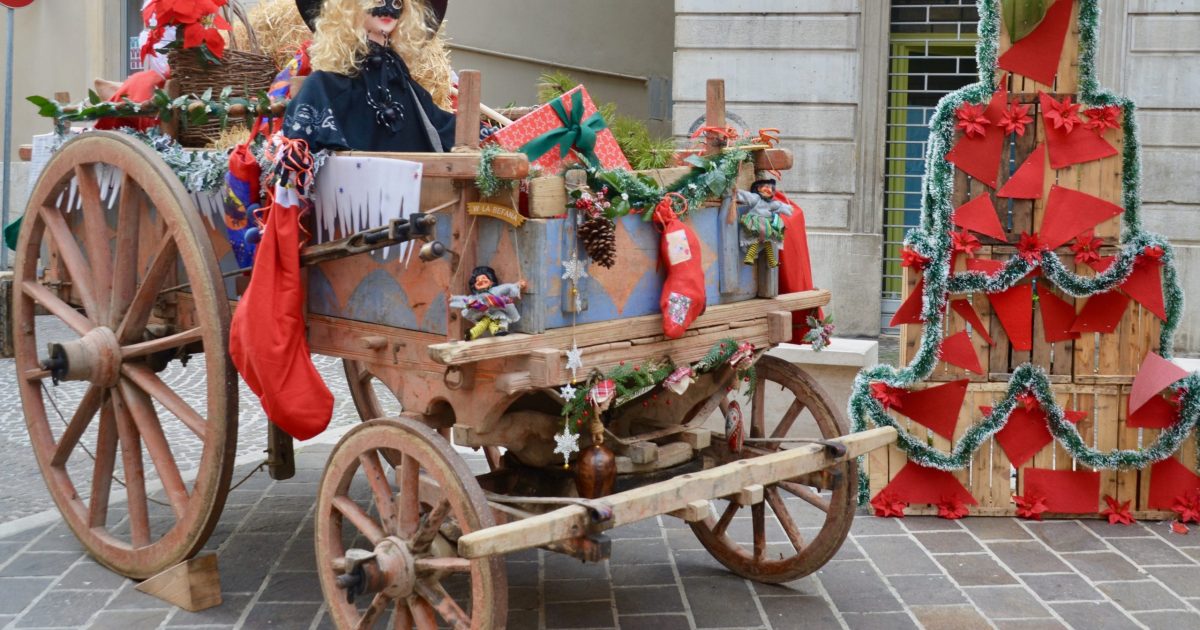 Italian Christmas Traditions and Family - Live in Italy Magazine