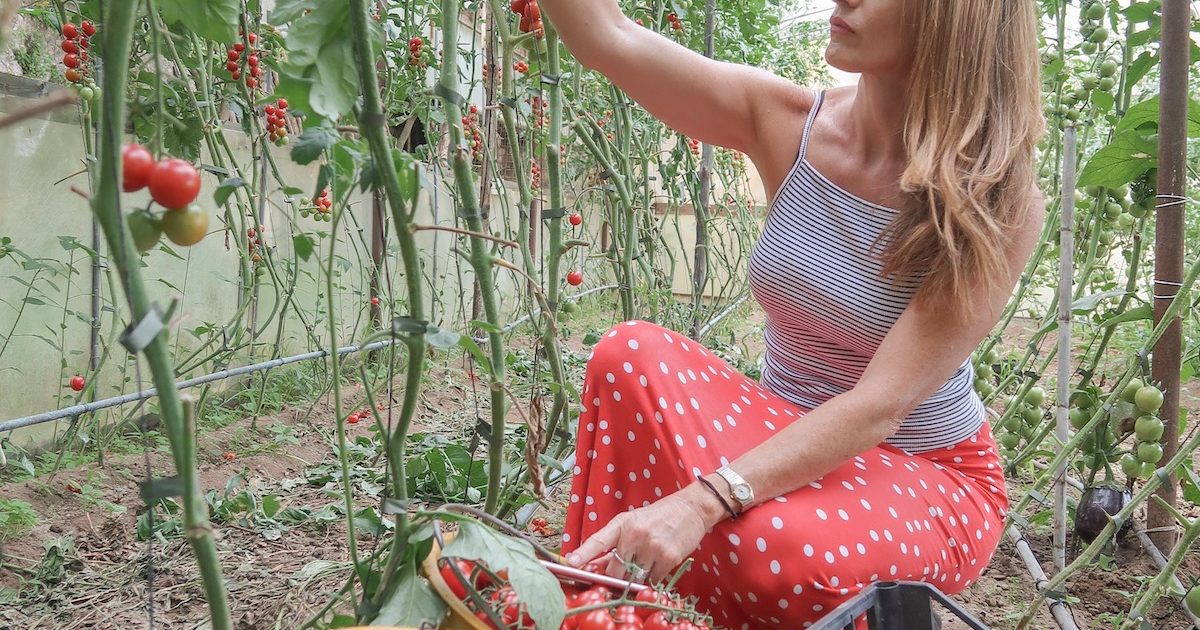 Get To Know Nicki Positano of the Positano Diaries on YouTube
