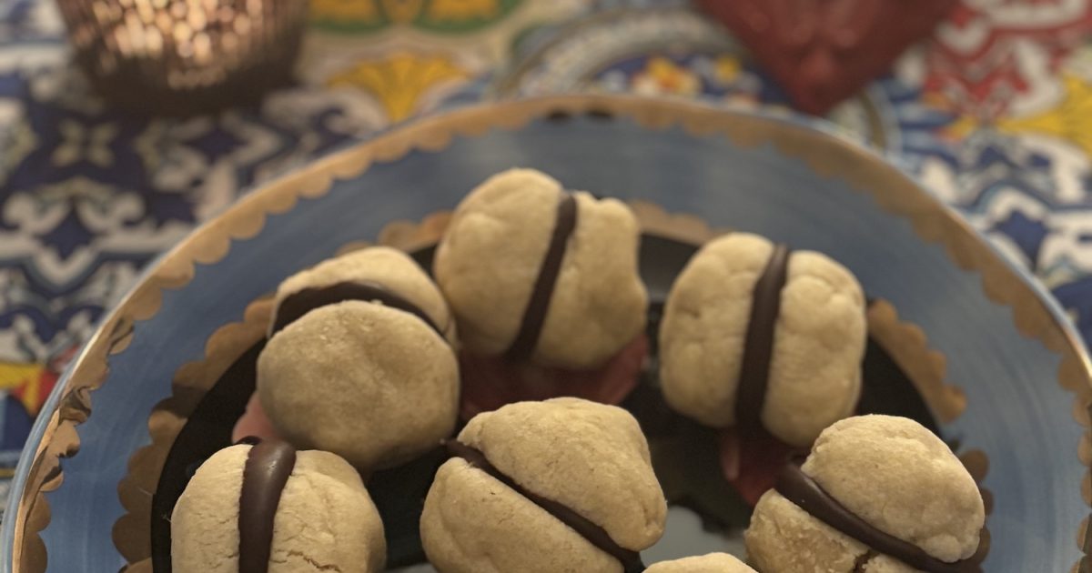 How to Make Baci di Dama (Lady’s Kisses) – Italian Cookies
